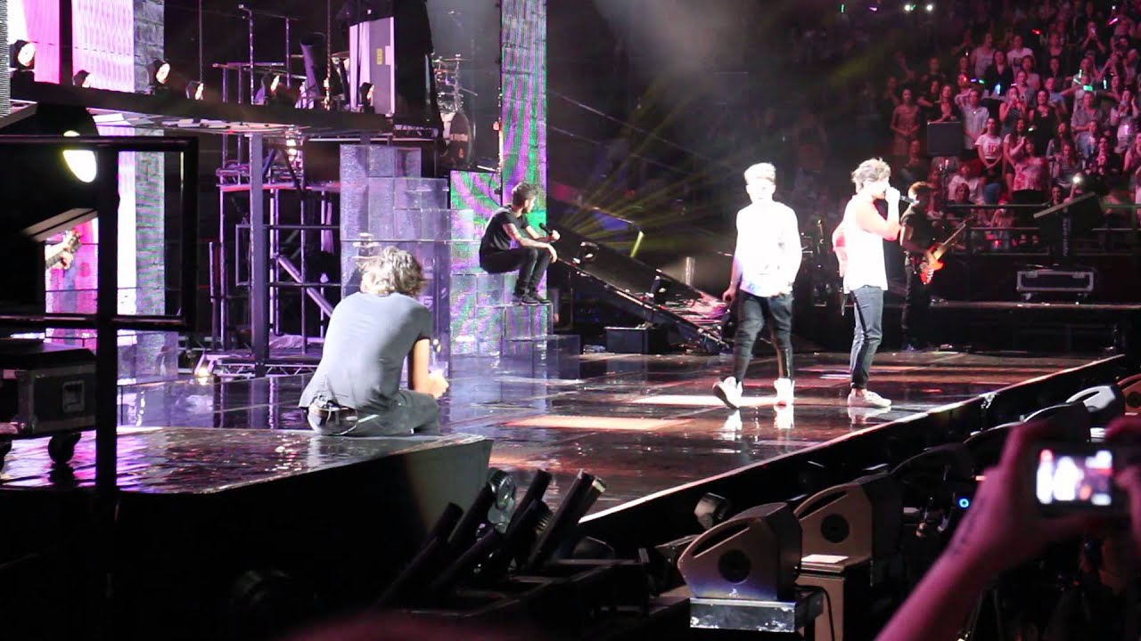 More Than This (Camera A) - One Direction, Allphones Arena, Sydney 2510 ...