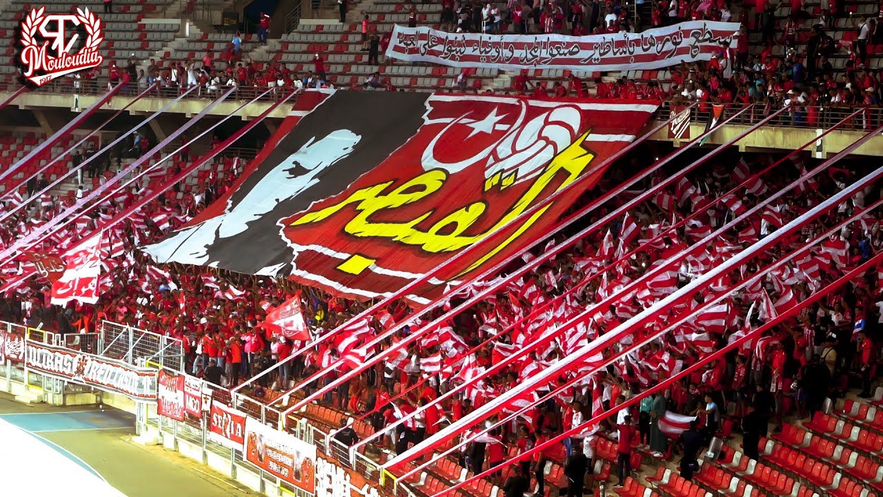 Tifo ''Le Kaiser'' Ultra Red Castle. - YouTube