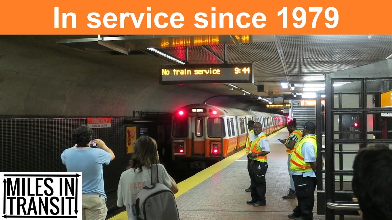 The Last* Night of the Old MBTA Orange Line Cars - YouTube