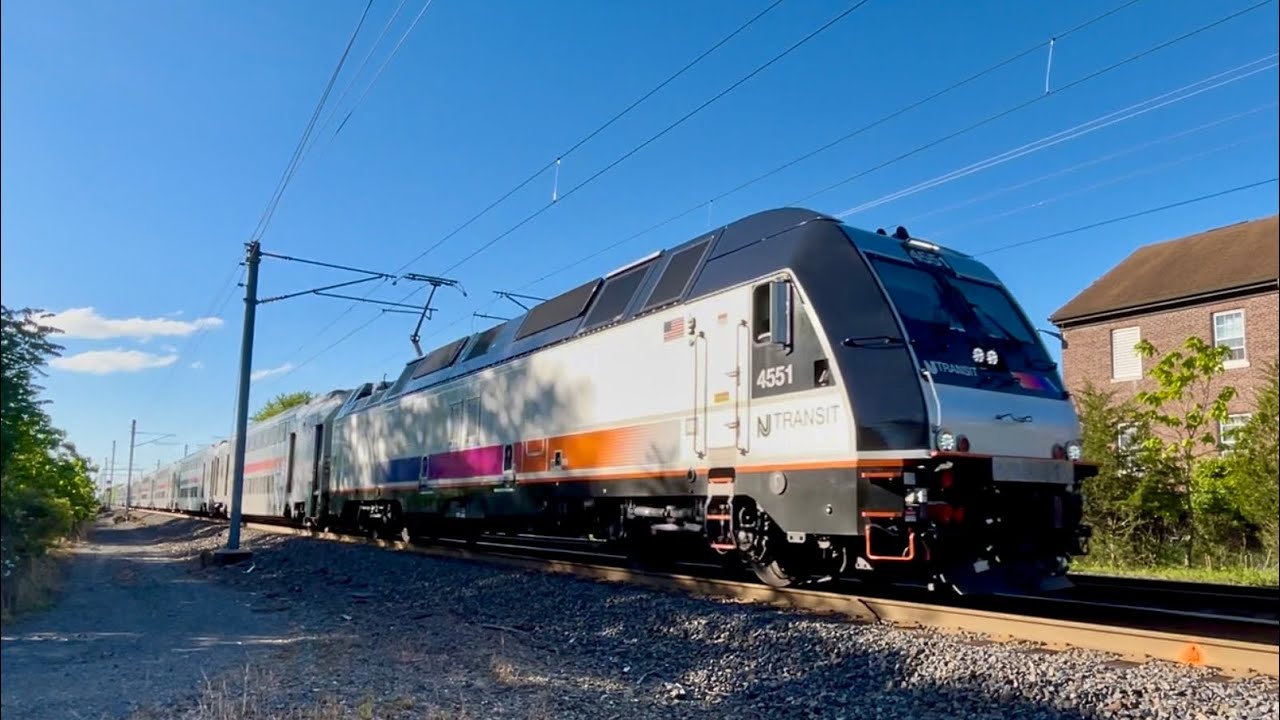 NJ Transit ALP-45A #4551 NJCL Train 3326 Oceanport NJ - YouTube