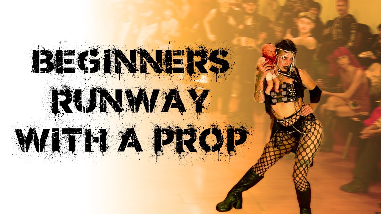 Beginners Runway with a Prop | ᔕEKIᗩ 💧 2343 KIKI ᗷᗩᒪᒪ - YouTube