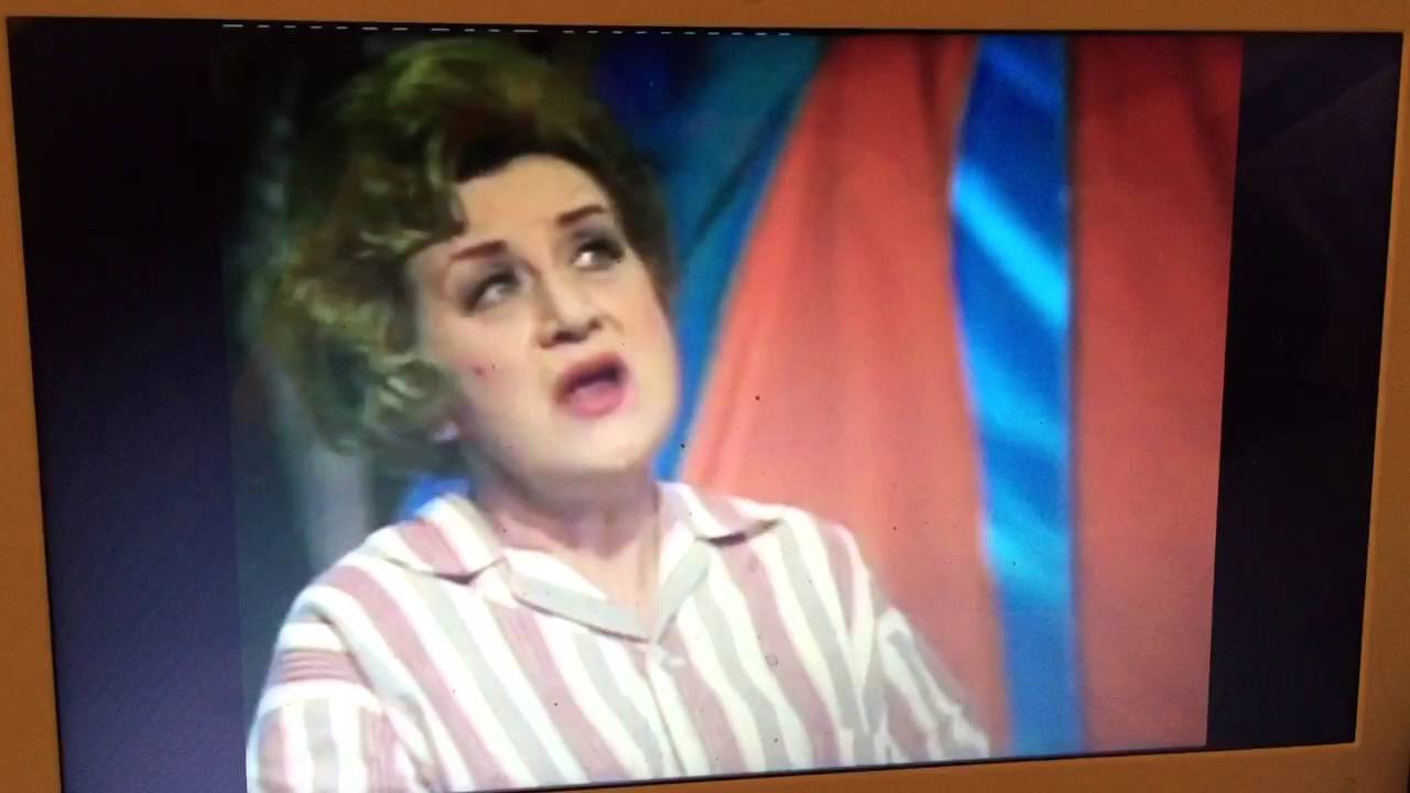 Classic Mrs Slocombe Moment 😂 - YouTube