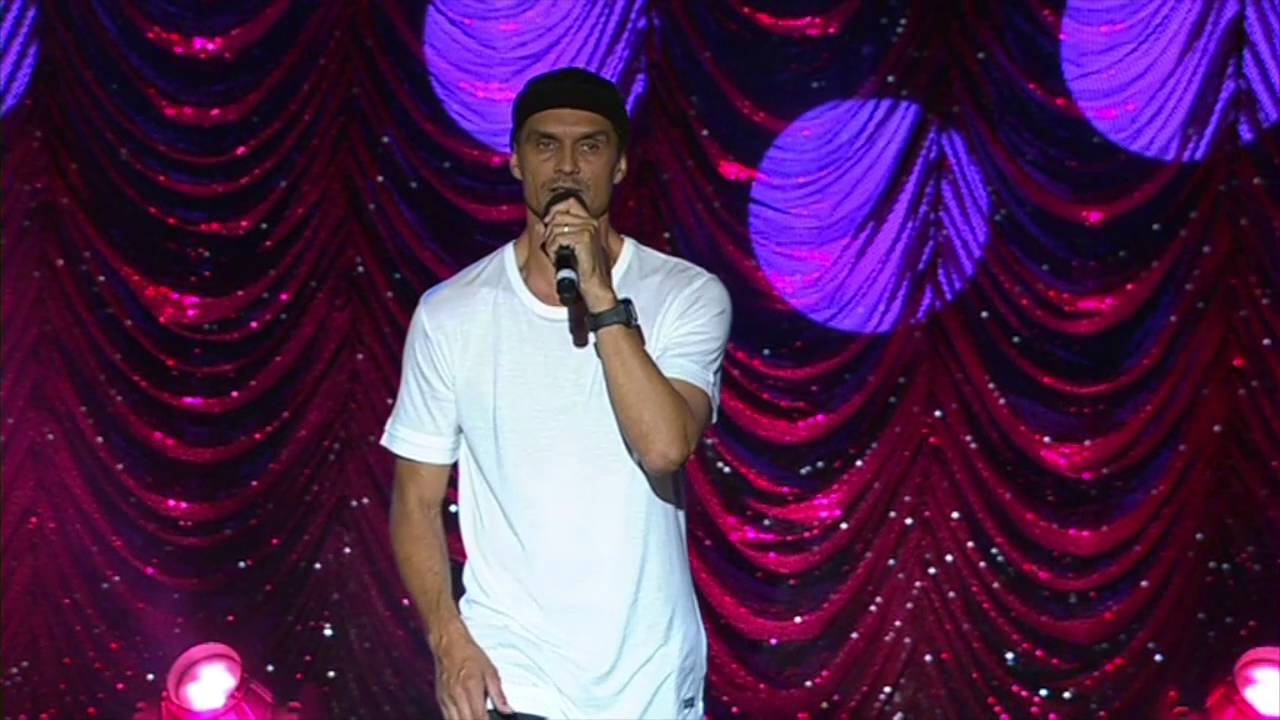 Andy Saunders - 2016 Comedy Up Late (1) - YouTube