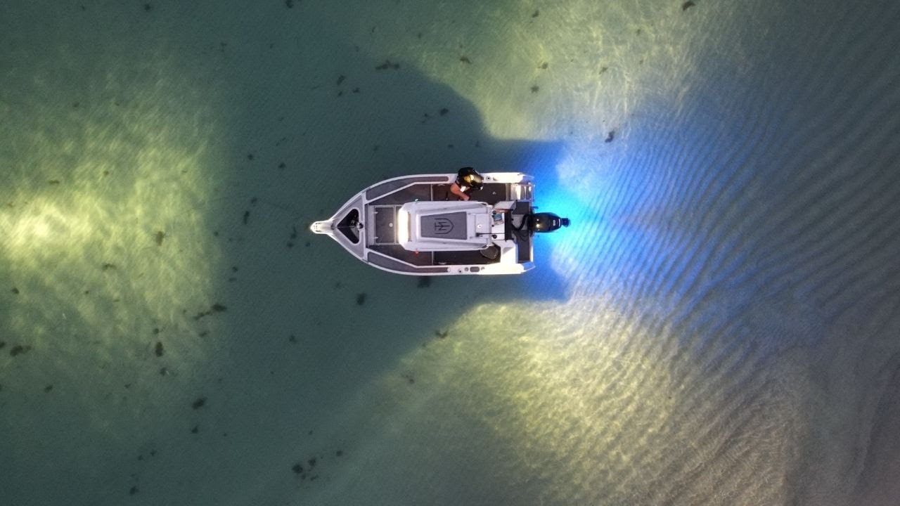 THE PERFECT LIGHTING FOR A SMALL BOAT + WETSOUNDS SOUND SYSTEM RUNDOWN ...