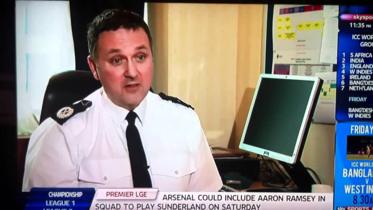 Scottish Police Typing Fail - YouTube