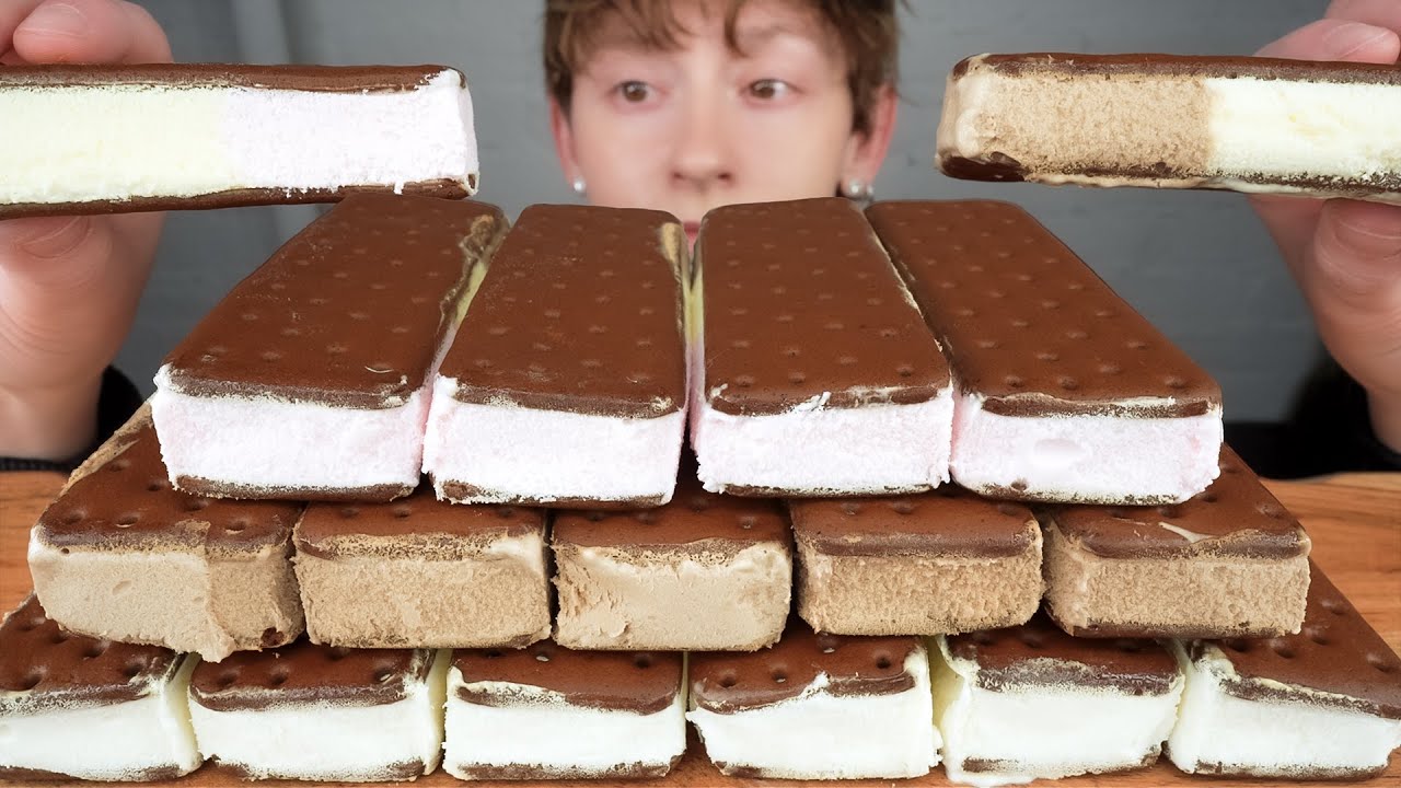 ASMR Ice Cream Sandwiches Mukbang *Vanilla Chocolate Strawberry | VNM ...