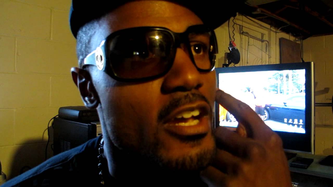 Cokey G on "Shades in the club" - YouTube