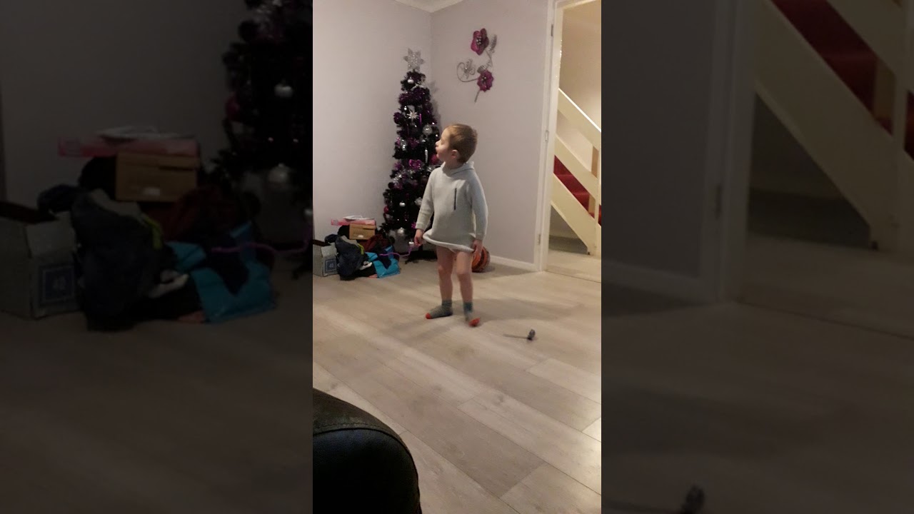 Early Signs Of Autism My Autistic 3 Year Old Son Jaxon stimming By Spinning YouTube early-signs-of-autism-my-autistic-3-year-old-son-jaxon-stimming-by-spinning-youtube