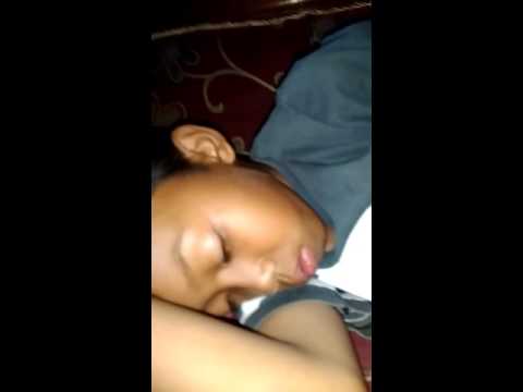 Video lucu... Ganguin orang tidur