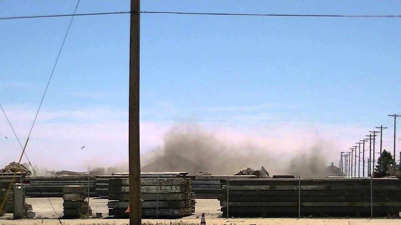 Hamilton's Manufacturing Company of Two Rivers, Wisconsin smokestack ...