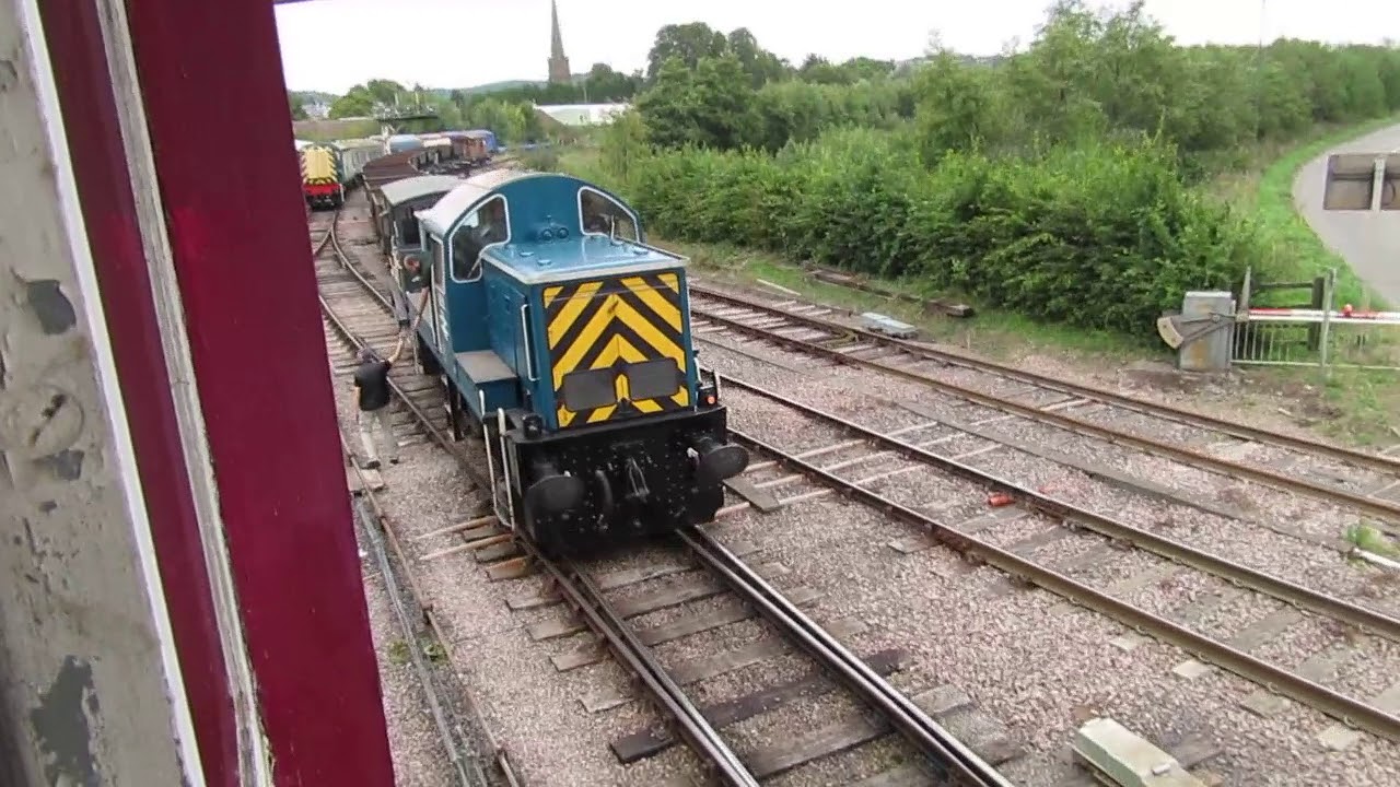 Lydney Junction Level Crossing 16/09/2018 (signal box shot) - YouTube
