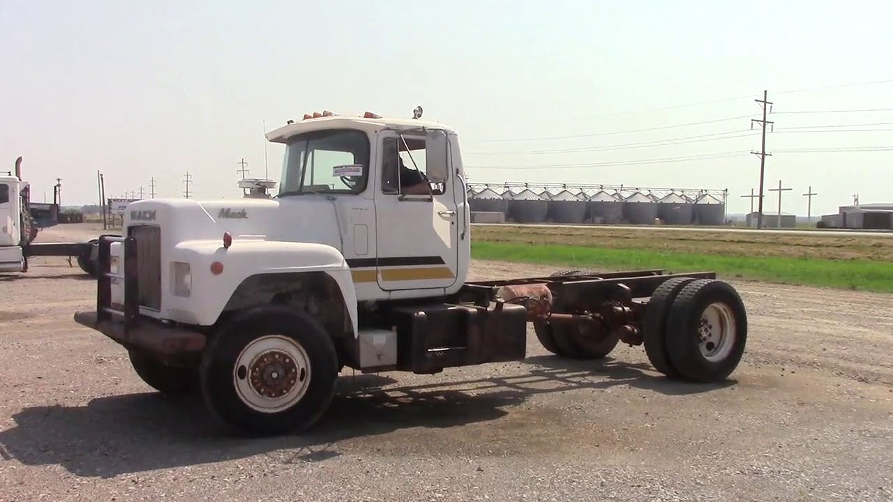 1977 MACK R685 For Sale - YouTube