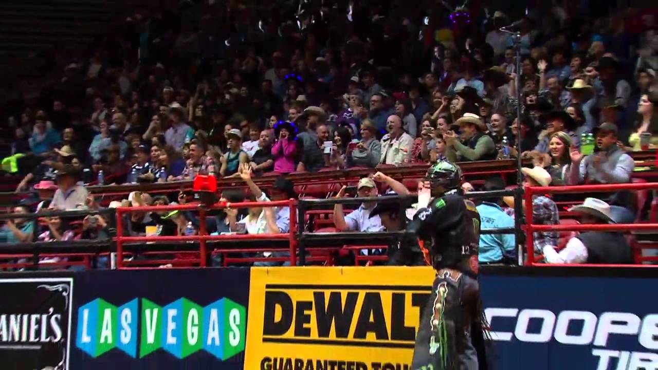 L.J. Jenkins puts up 88.75 points on Little Red Jacket (PBR) - YouTube