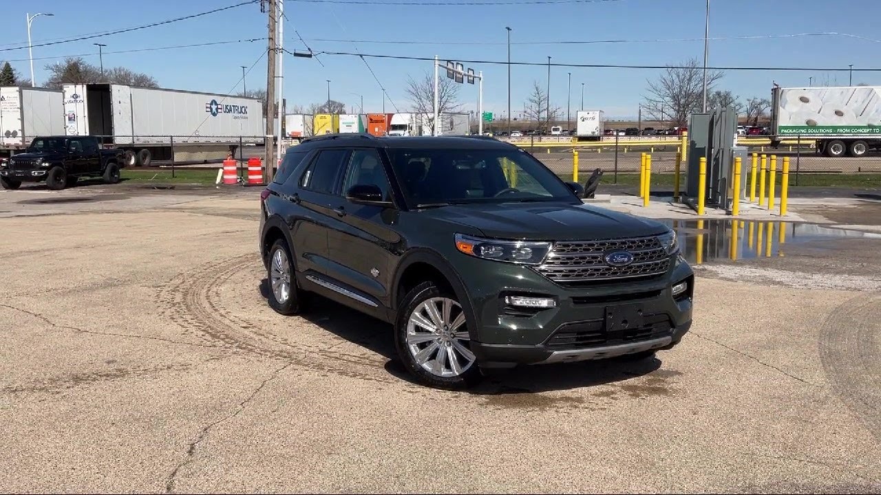 2023 Ford Explorer King Ranch 4WD Morton Peoria Bloomington Pekin ...
