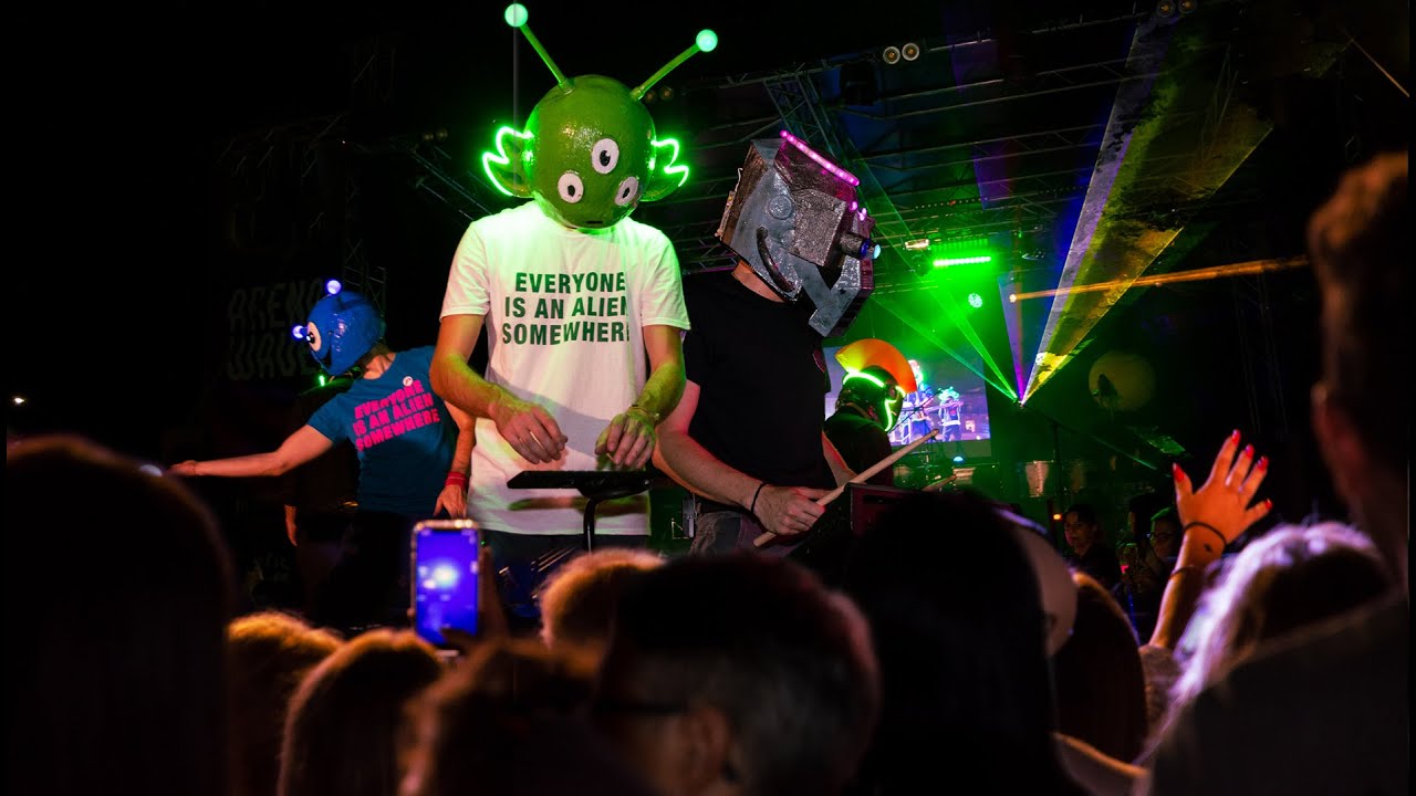 COLDPLAY - The Lightclub (Blue moon tree + Midnight MASHUP) | Liveplay ...