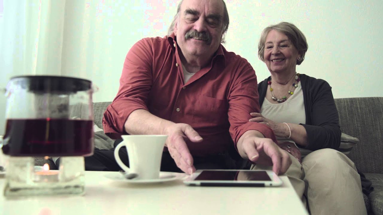 TV-Spot Advote.ch «Älteres Paar» - YouTube