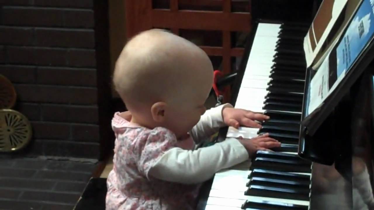 Eleanor Week 45: Piano - YouTube