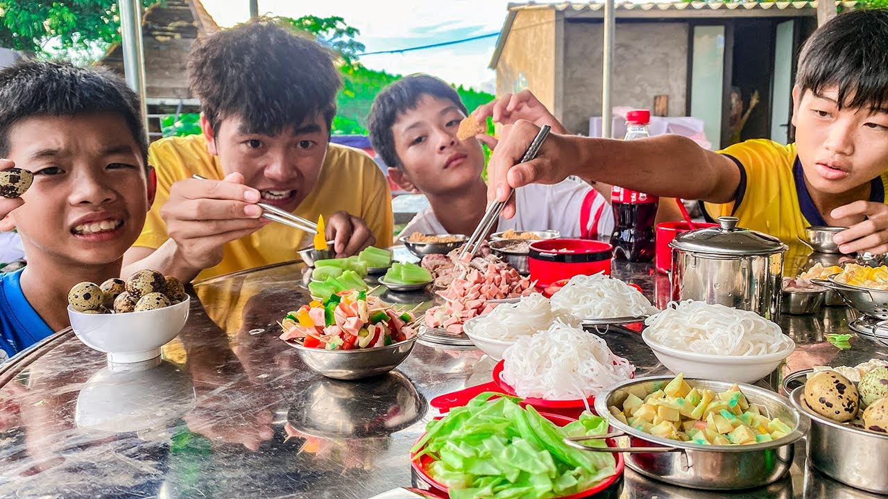 Thái Chuối | Tiệc Buffet Từ Bộ Đồ Nấu Ăn Con Nít - YouTube