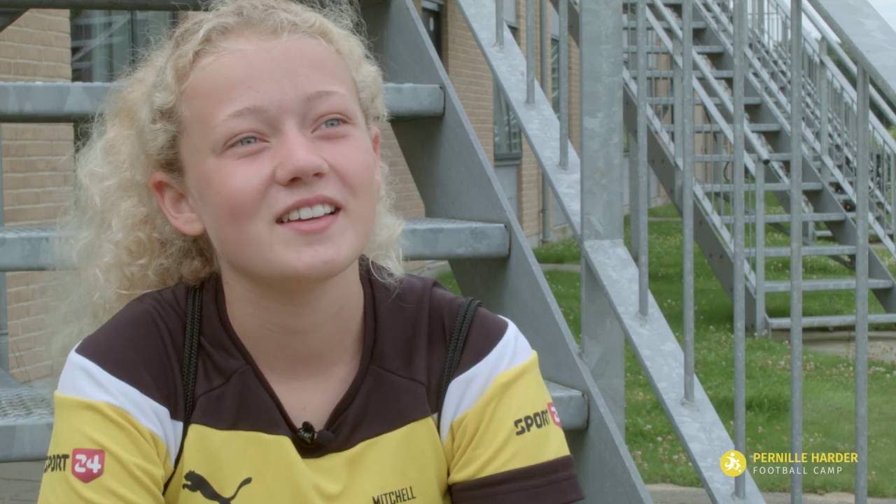 Pernille Harder (footballer) - Alchetron, the free social encyclopedia