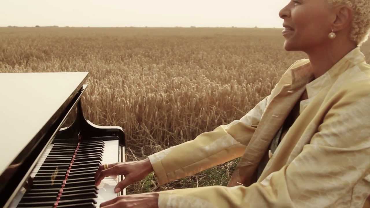 Jocelyn B. Smith – What Are We Doing Here (Remix) [Official Video ...