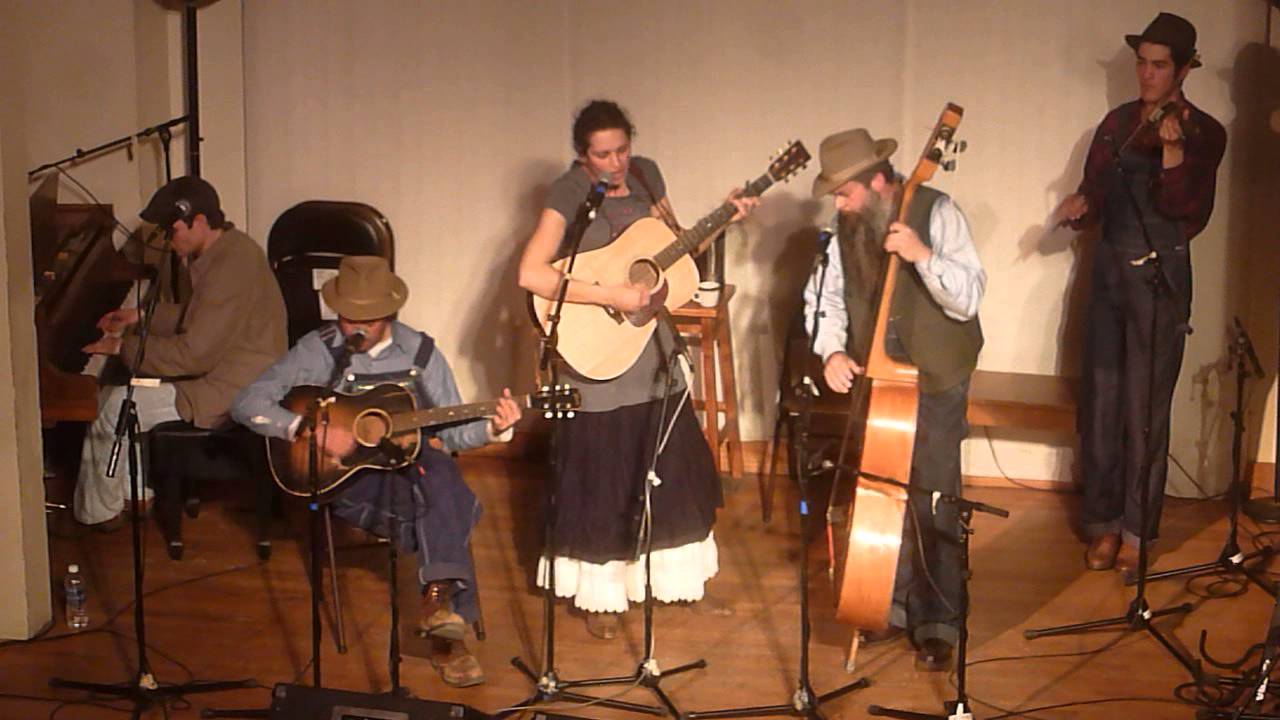 The Gladson Family Band, "I Don't Want Your Ramblin' Letters" - YouTube