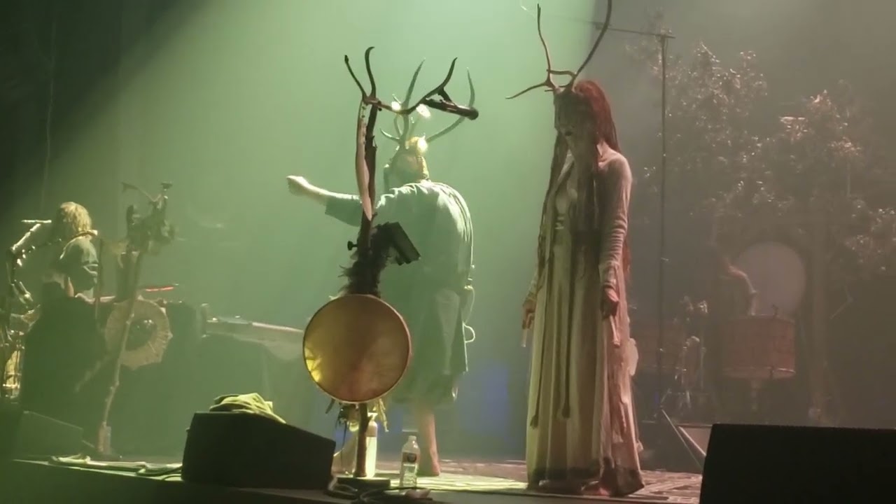 Heilung - Krigsgaldr LIVE Chicago 2022 - YouTube