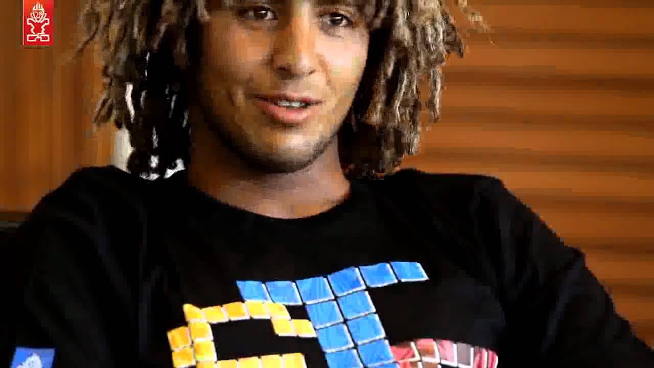 Boujmaa triple loop interview - YouTube