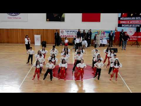Karabük Şirin Evler ilkokulu 23 Nisan Gösterisi(Damat Halayı-Kolbastı)