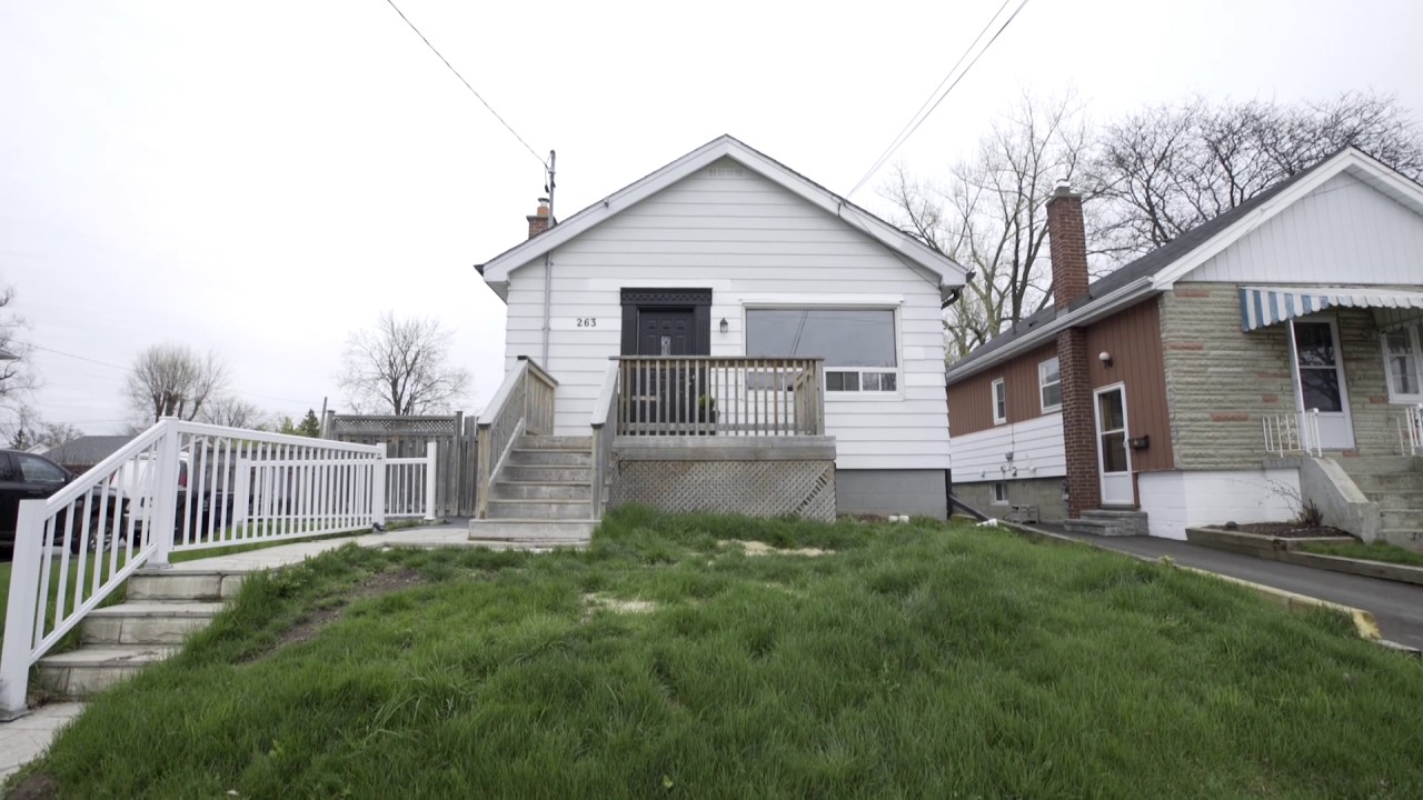 263 Kennedy Road l Awesome House in Toronto - YouTube