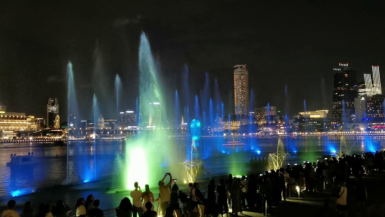 MBS lights and fountain show - YouTube