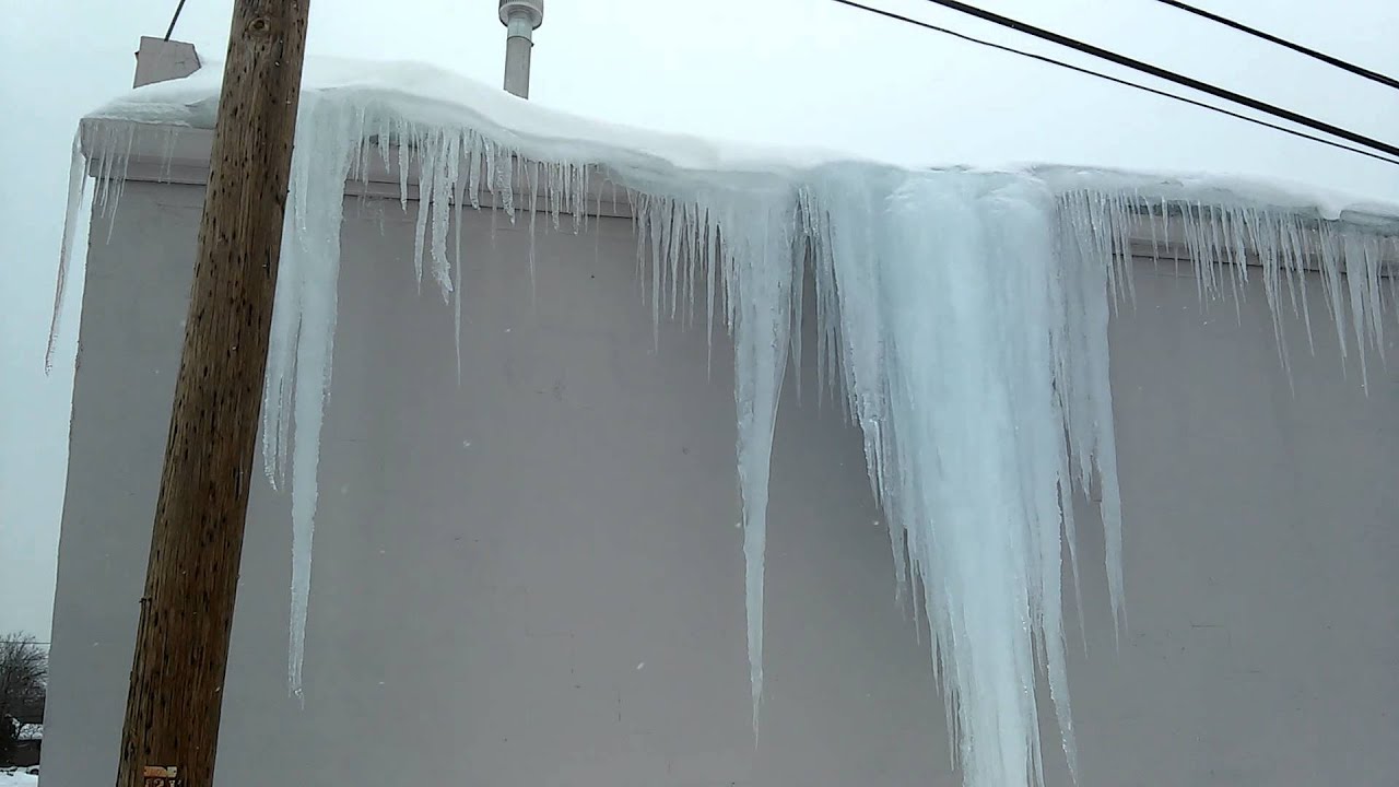 Giant falling icicle - YouTube