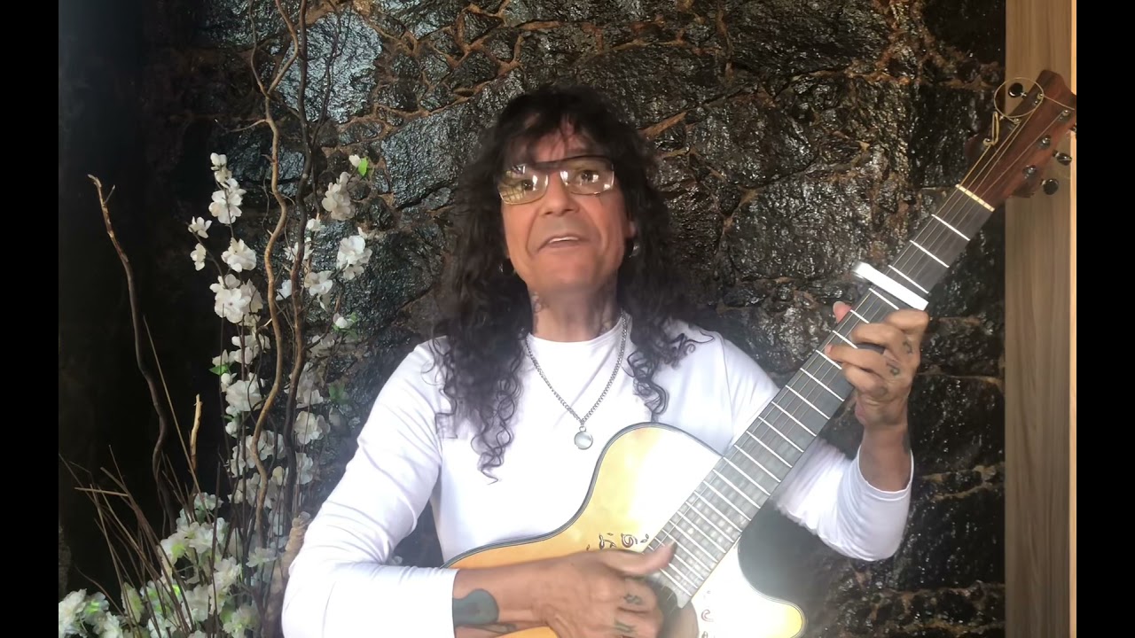Luiz Caldas - I Live My Life For You (Carl Snare / Bill Leverty) - YouTube