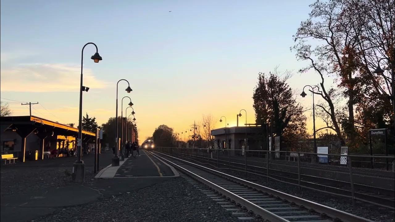 NJT 6012 cab car leads NJT 5444 with a nice K5LLA at Dunellen - YouTube