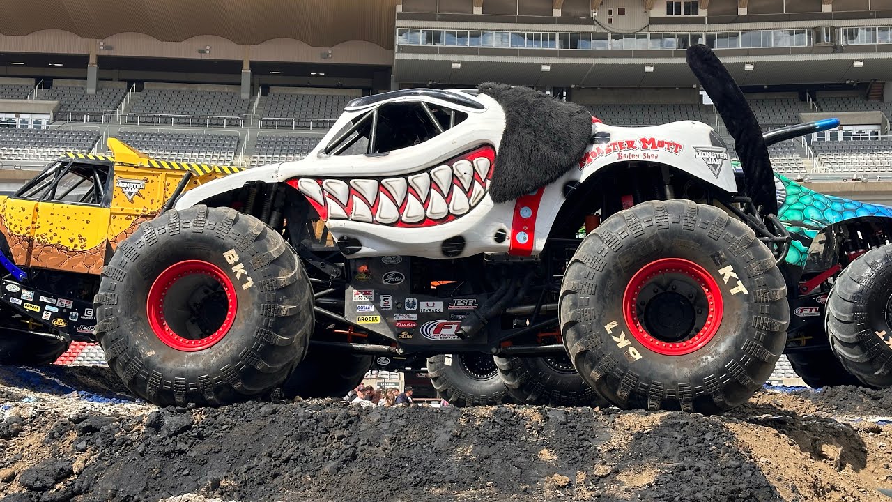 Monster Jam Calgary AB 2023 08/19/23 (Full Show) - YouTube
