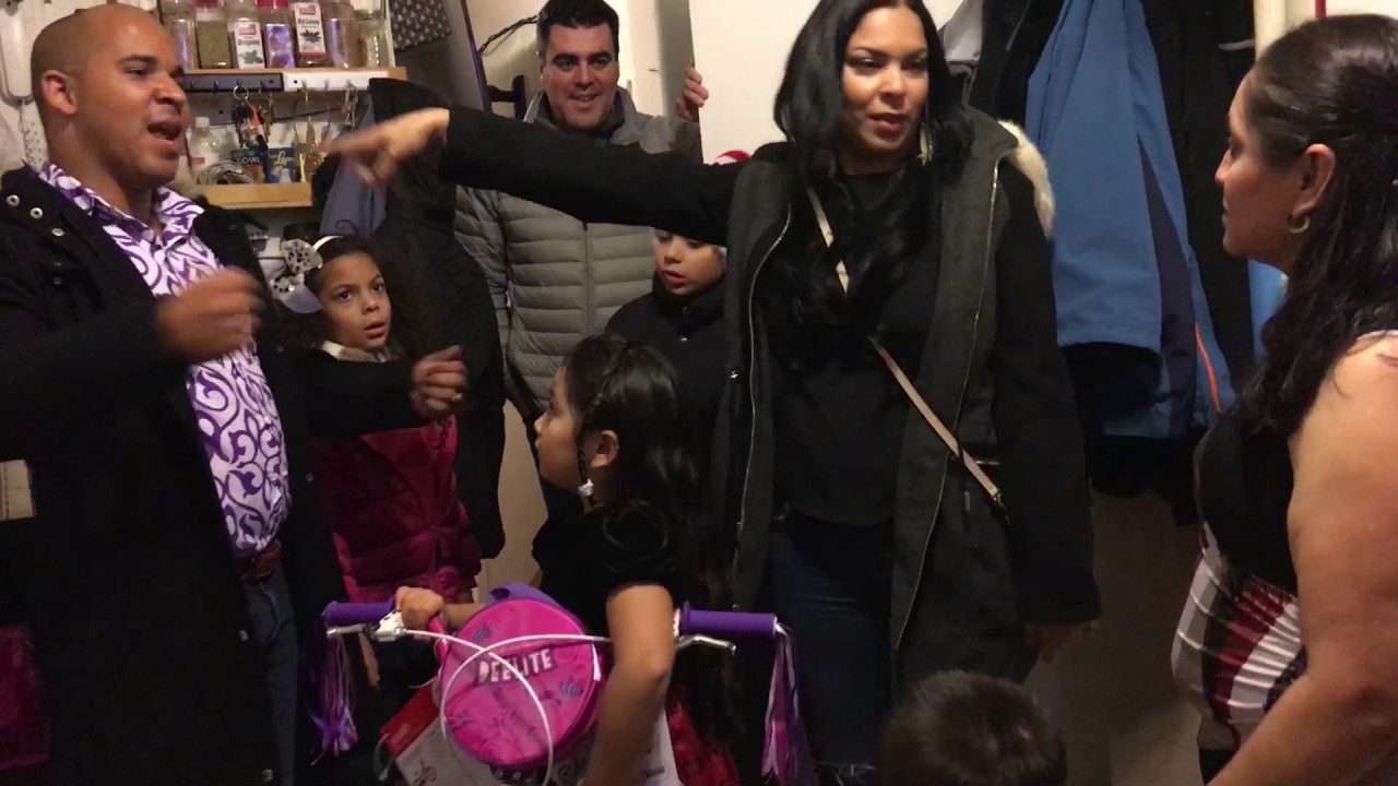 Sorpresa de la noche buena noche Sr. Alex Roland y equipo de Univision ...