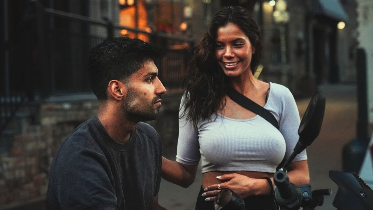 Make People Want You: How to Play the Game of Status and Social Proof ...