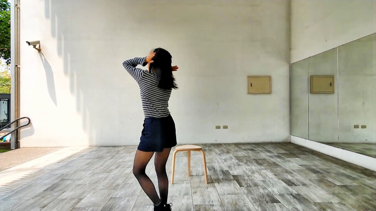 Brave Girls - Rollin' (Dance Cover by Yu-Ling) From Taiwan - YouTube