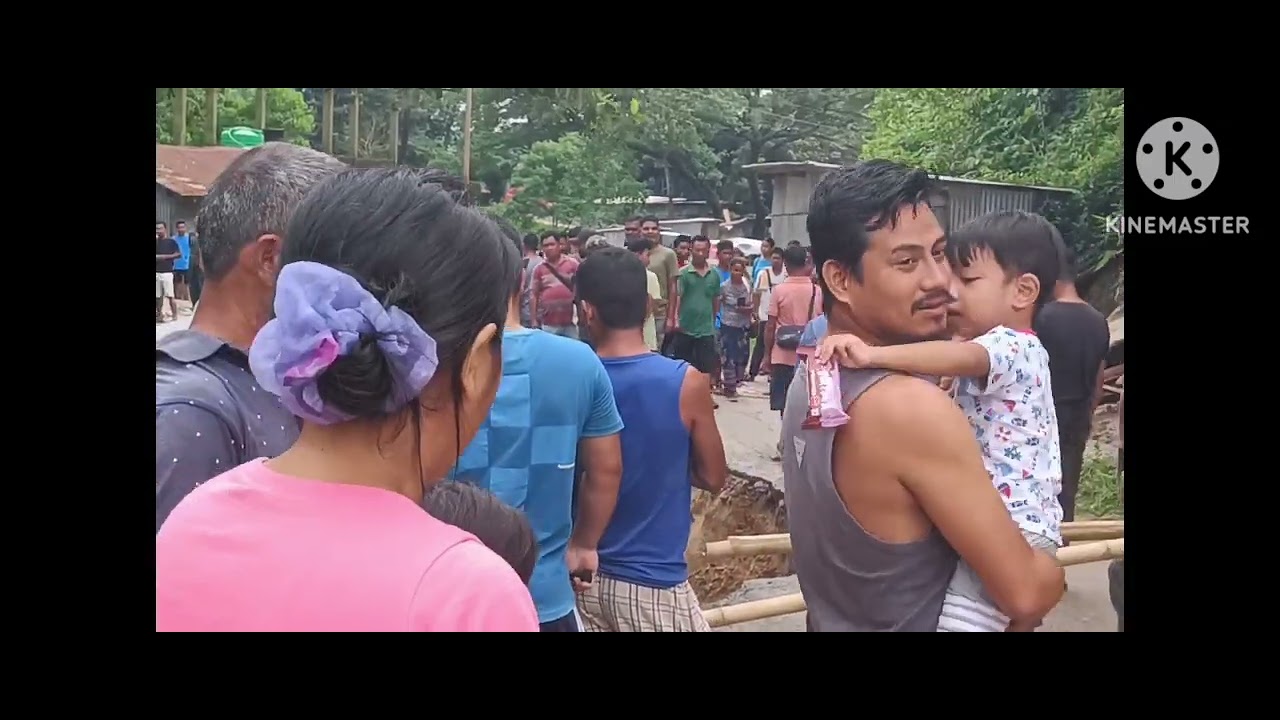 ROAD CLOSE BY LAND SLIDE AT BAGHMARA SOUTH GARO HILLS. - YouTube