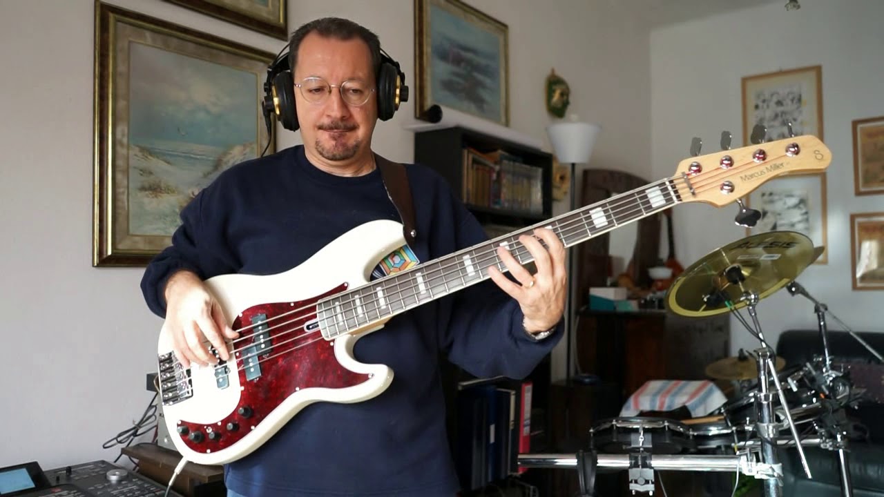 MILANO E VINCENZO (Alberto Fortis) - bassline by Roberto Salomone - YouTube