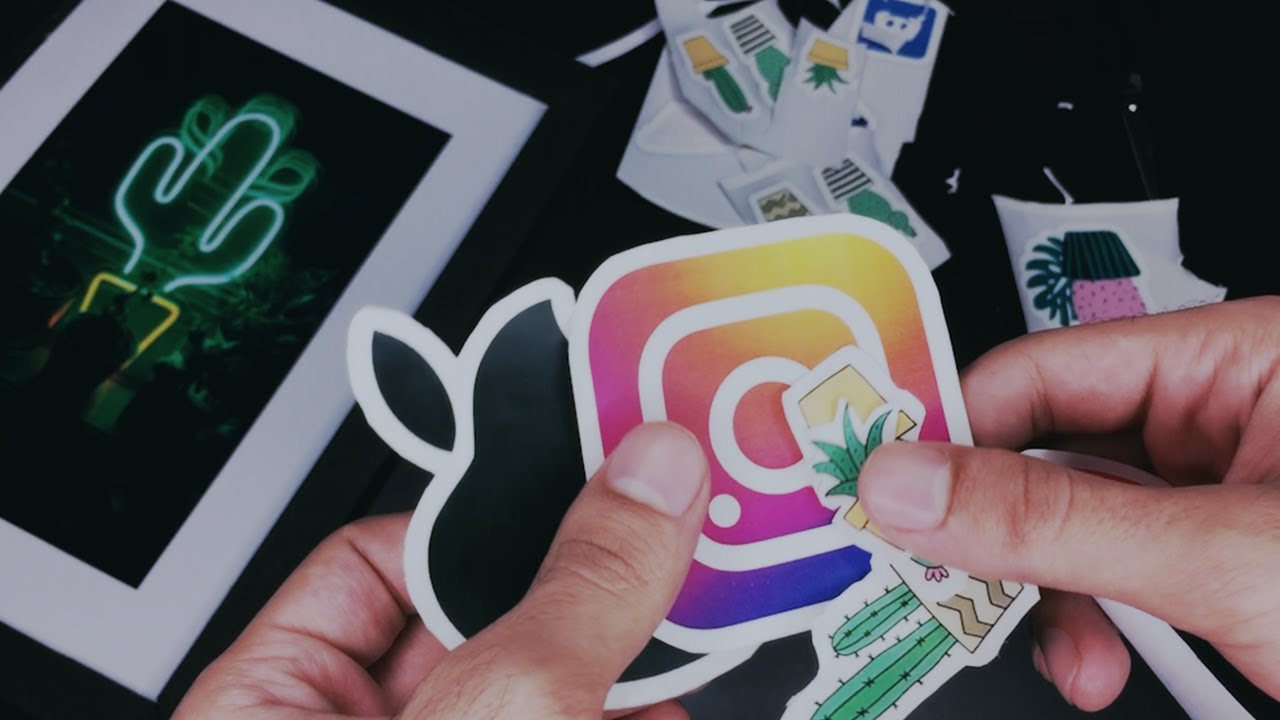 طريقة عمل ملصقاتك المفضلة بالبيت 🌵🍁 Stickers Youtube