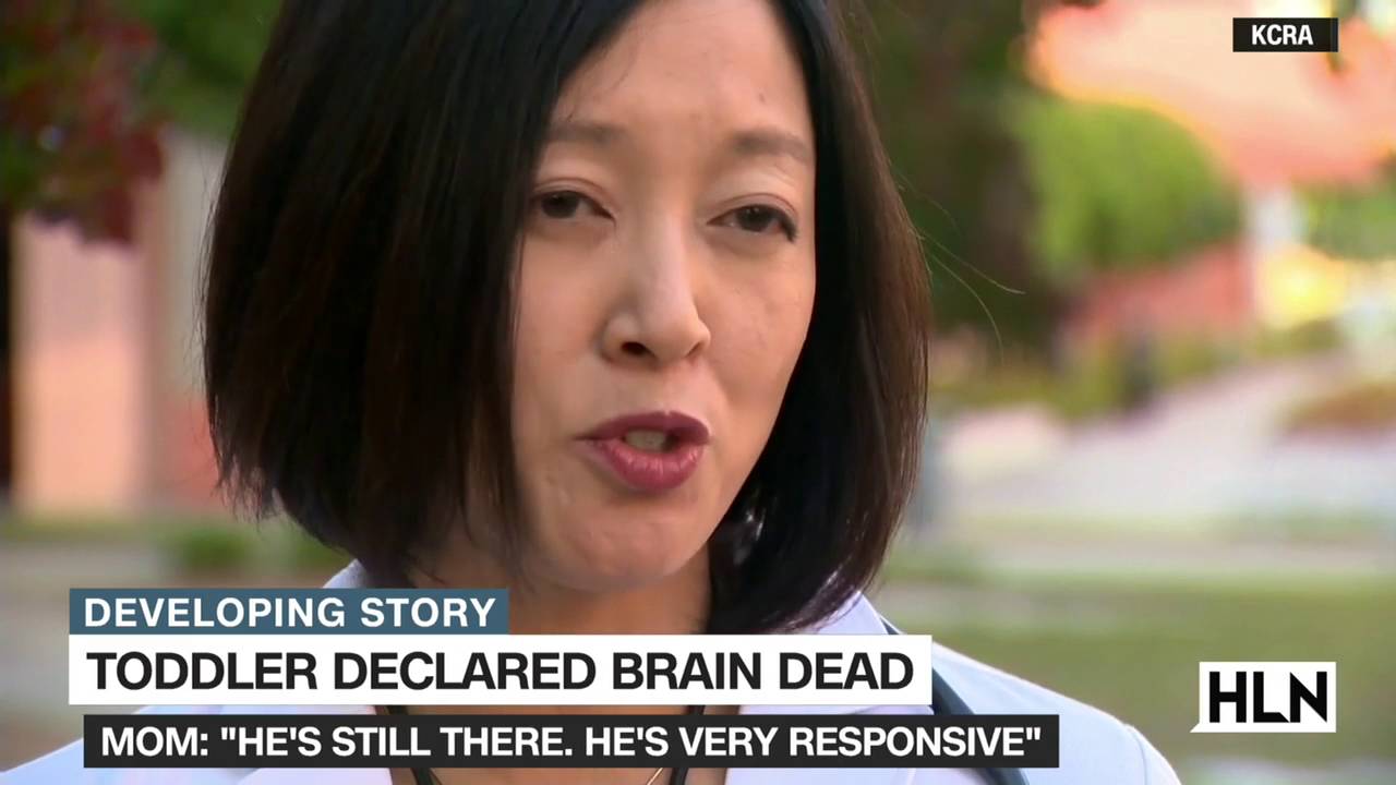 Toddler declared brain dead, parents fight for life support - YouTube