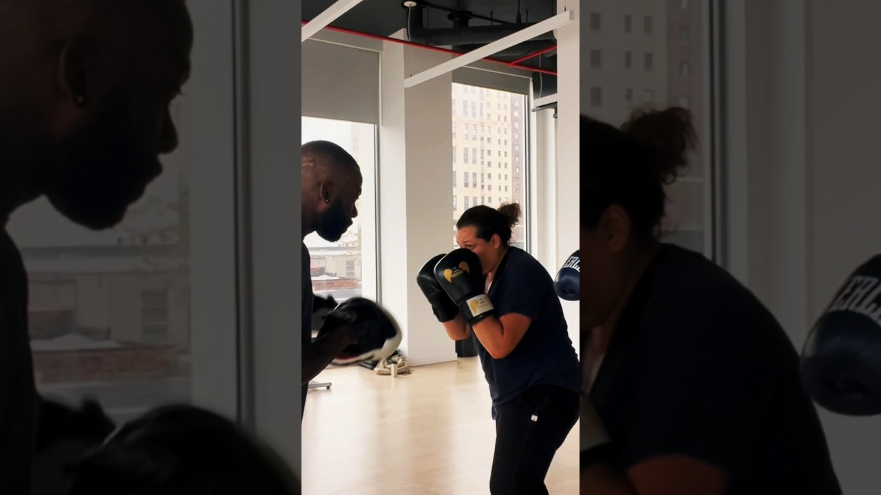 Padwork Double Hands - YouTube