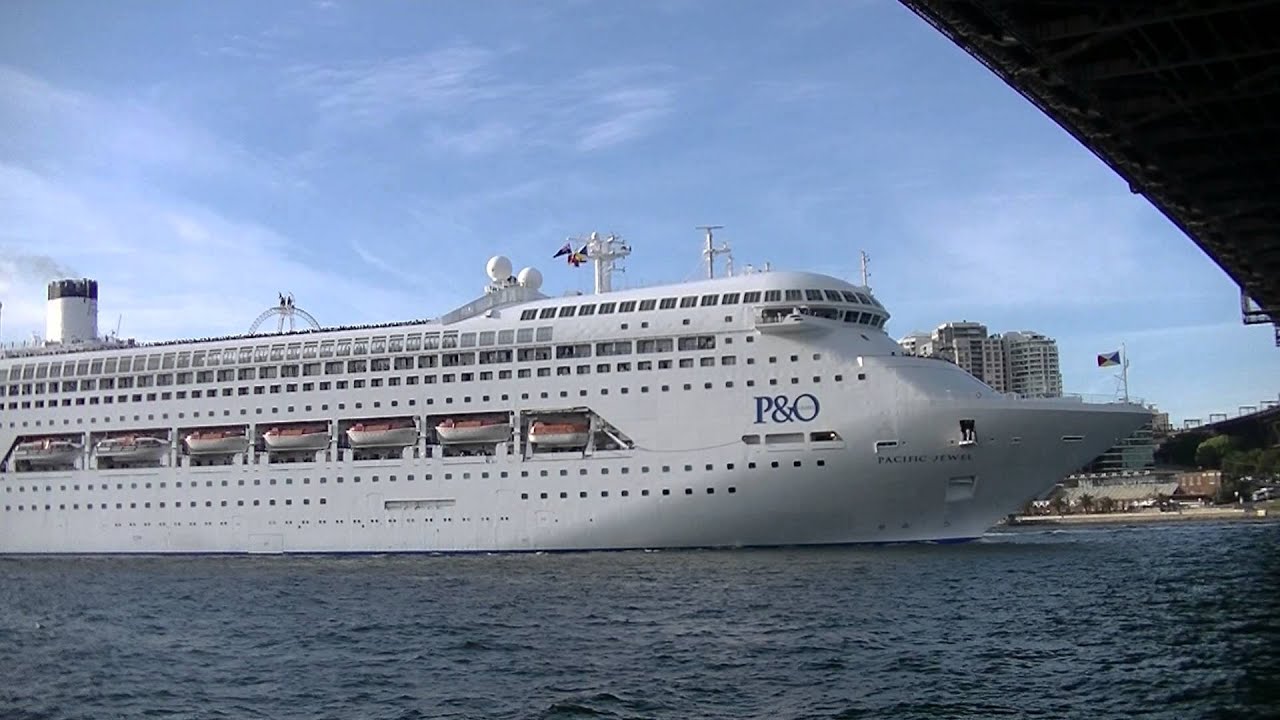 Pacific Jewel departing Sydney - YouTube