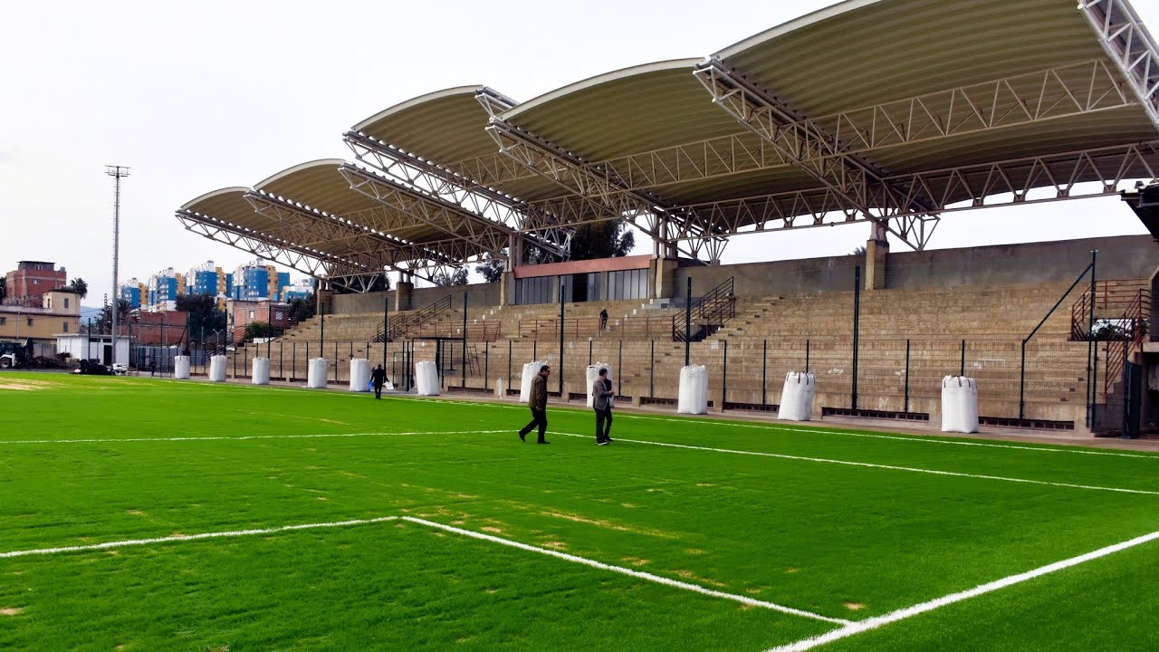 تابعو بعد تأخر لعدة سنوات عودة الأشغال إلى ملعب الكاليتوس الجديد ...