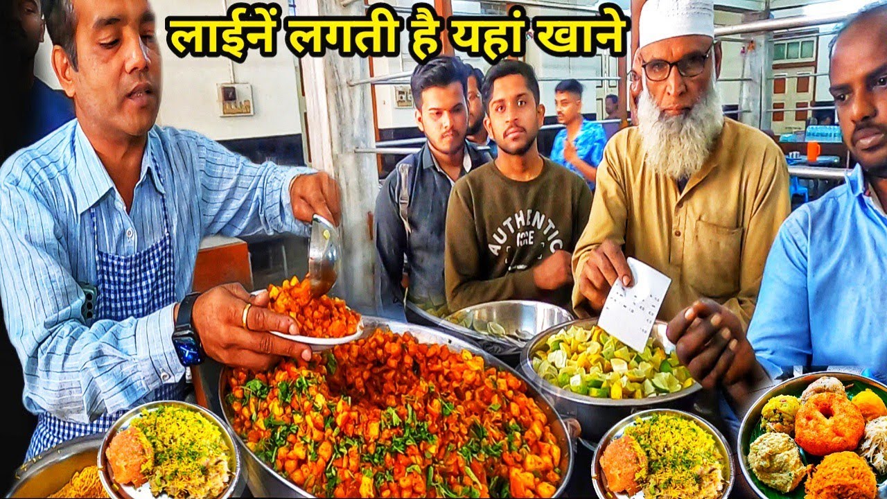 Sangli's Famous Street Food Sabudana Khichdi, Bread Usal, Vada Rassa ...