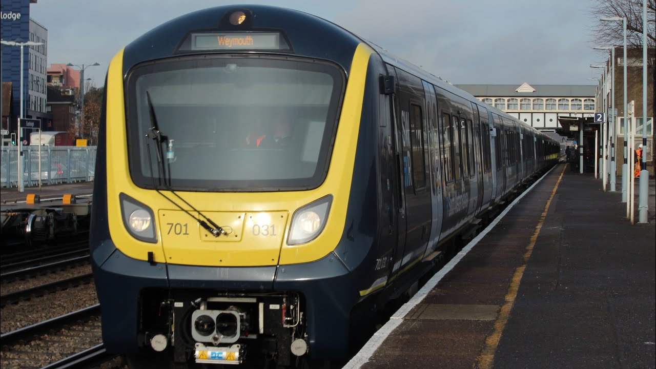 Class 701 Action! - Eastleigh - 28/01/22 - YouTube