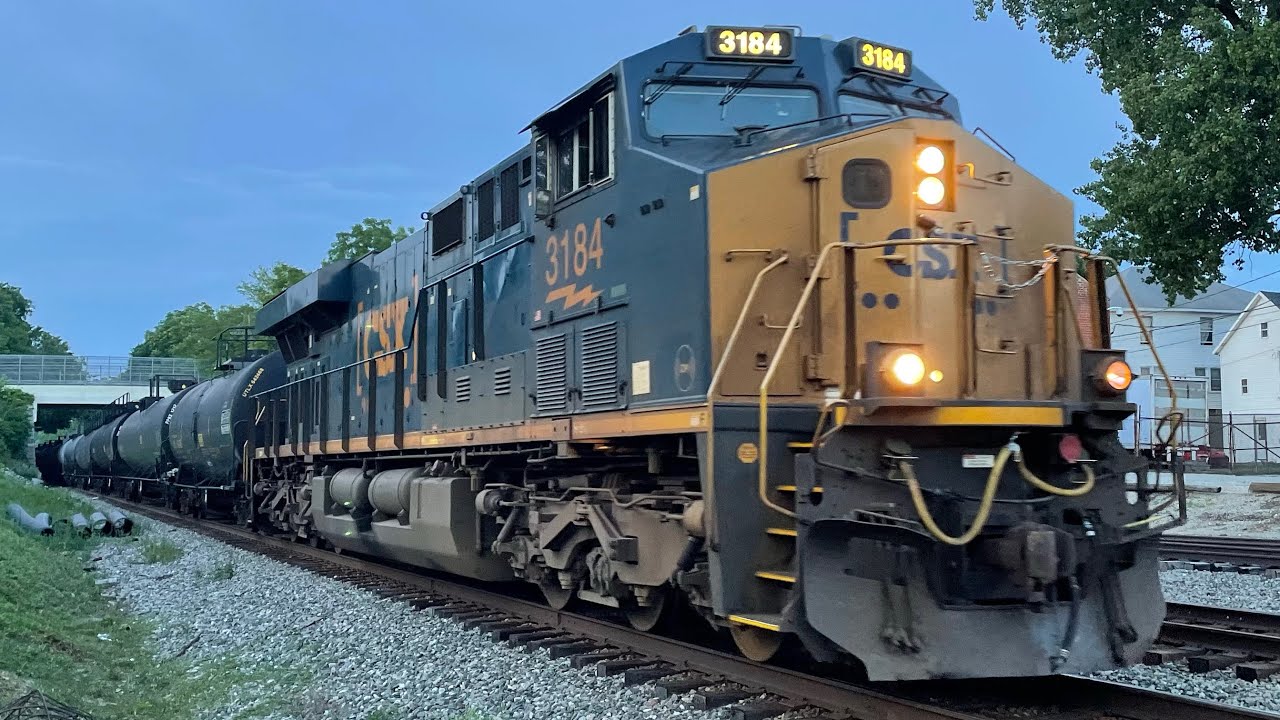 CSX B443 passes North Road at MP 98 with friendly crew and cool K5HL ...