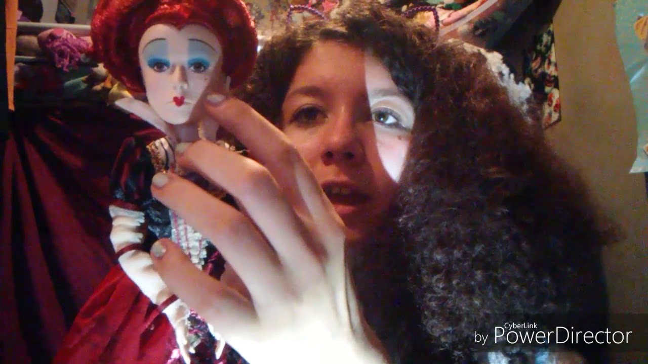 Alice through the looking glass(Red Queen) Toy Review - YouTube