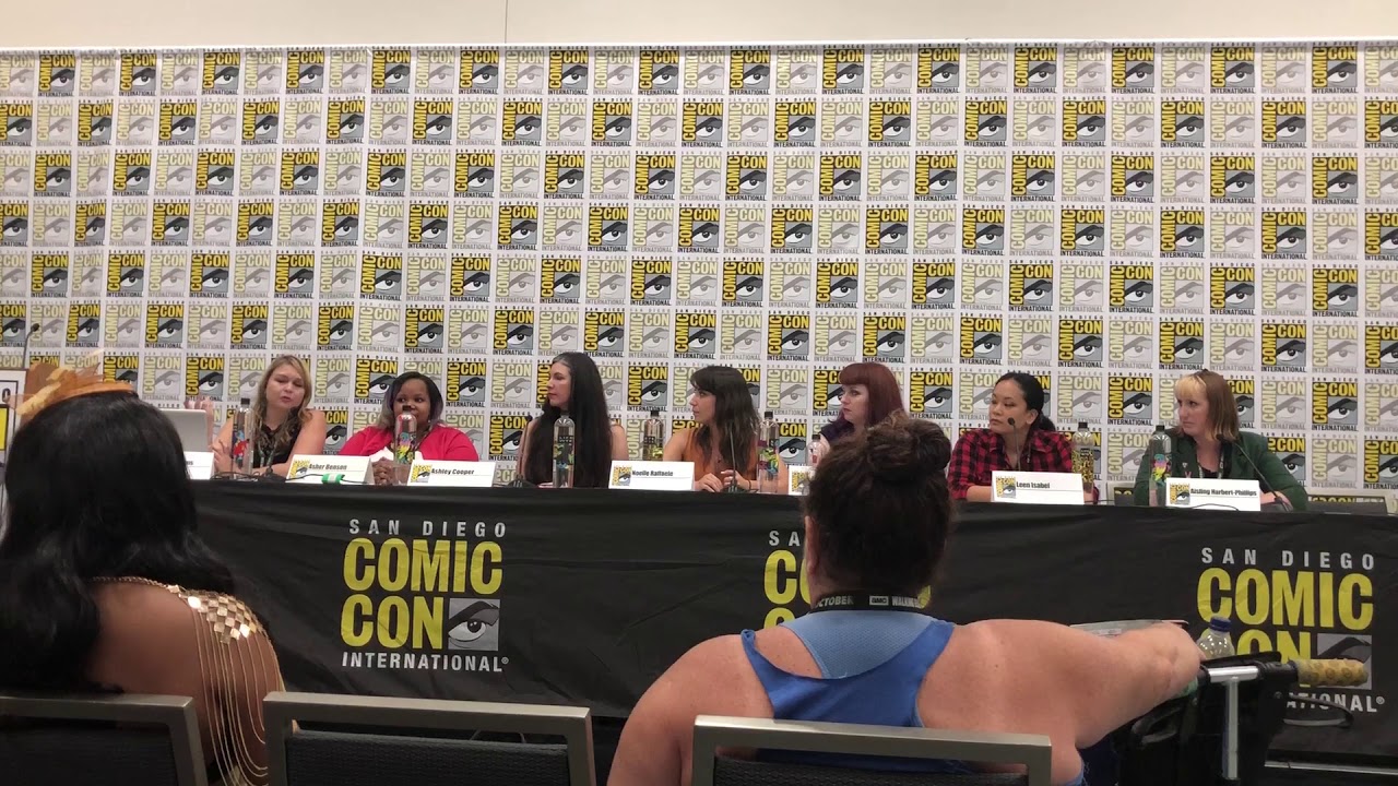 Girls Drawin' Girls Comic Con International 2018 - YouTube
