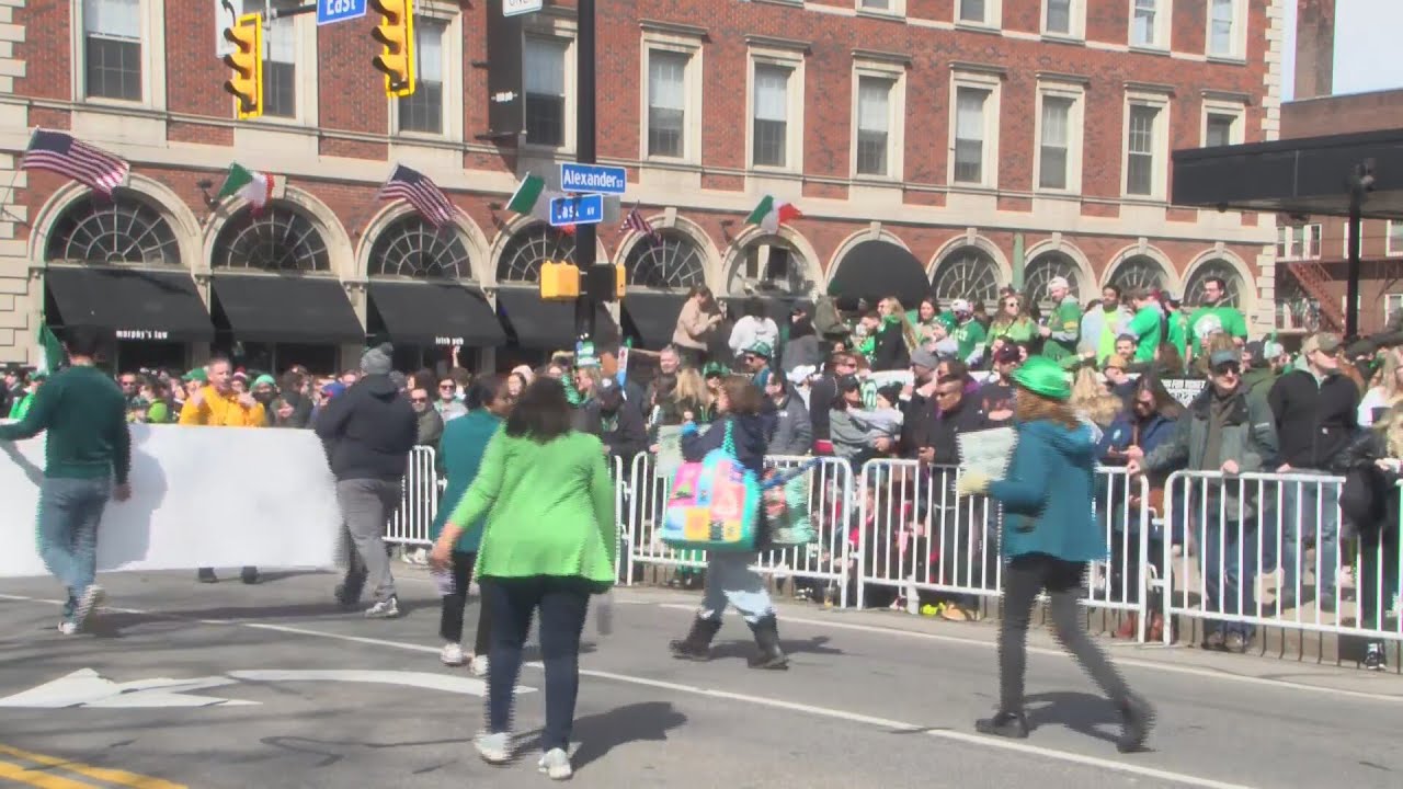 Dozens gather in downtown Rochester for the St. Patrick's Day Parade ...